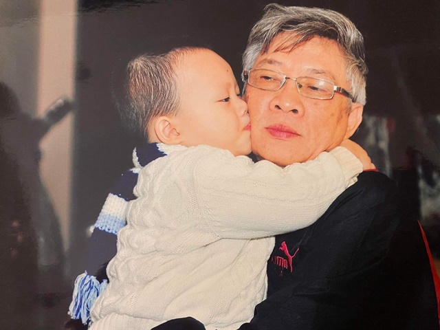 Hé lộ về người bố quyền lực của BTV Quang Minh ở VTV: ‘Thế hệ vàng’ dẫn chương trình Thời sự